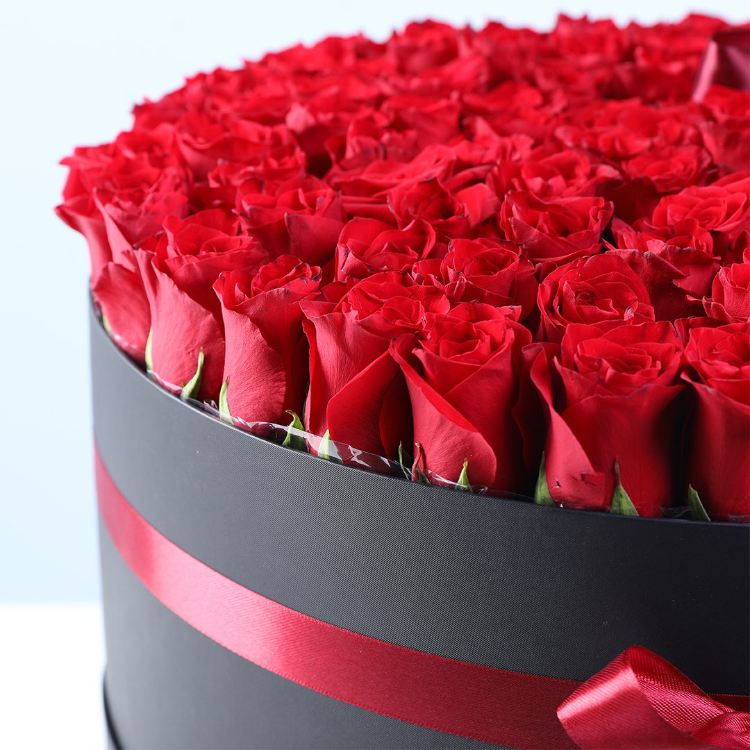 100 Red Roses Valentine Box | Luxury Romantic Flower Gift