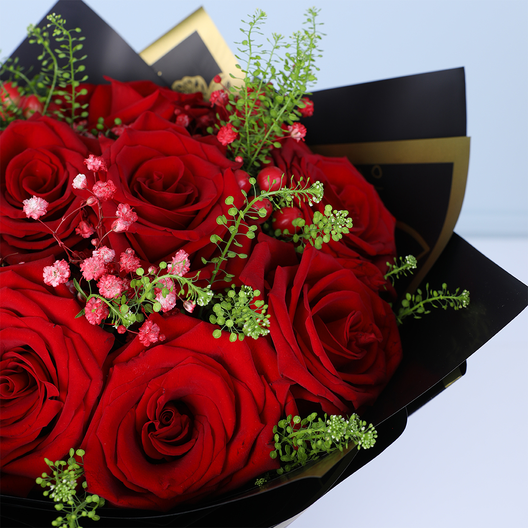 Red Rose Black Wrap Valentine Flowers Bouquet