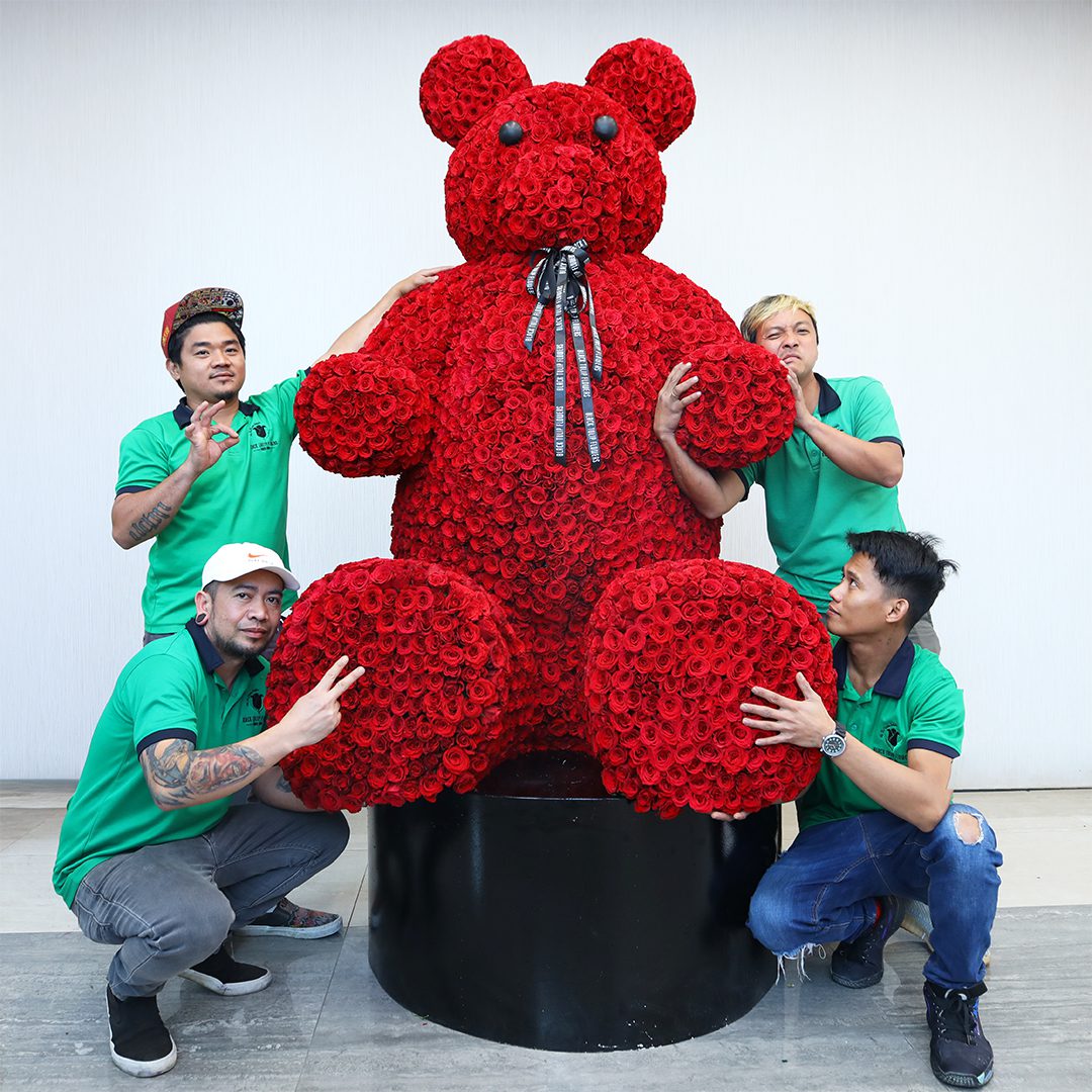 Royal Red Rose Teddy 2.5m | Luxury Valentine Gift